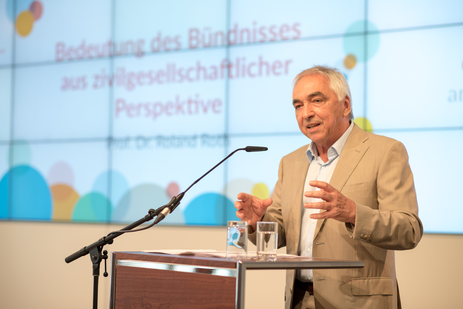 Prof Dr. Roland Roth - Bündnis Bildung für eine demokratische Gesellschaft